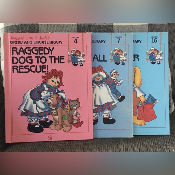 Toys | Vintage Raggedy Ann Andys Growandlearn Library Books | Poshmark
